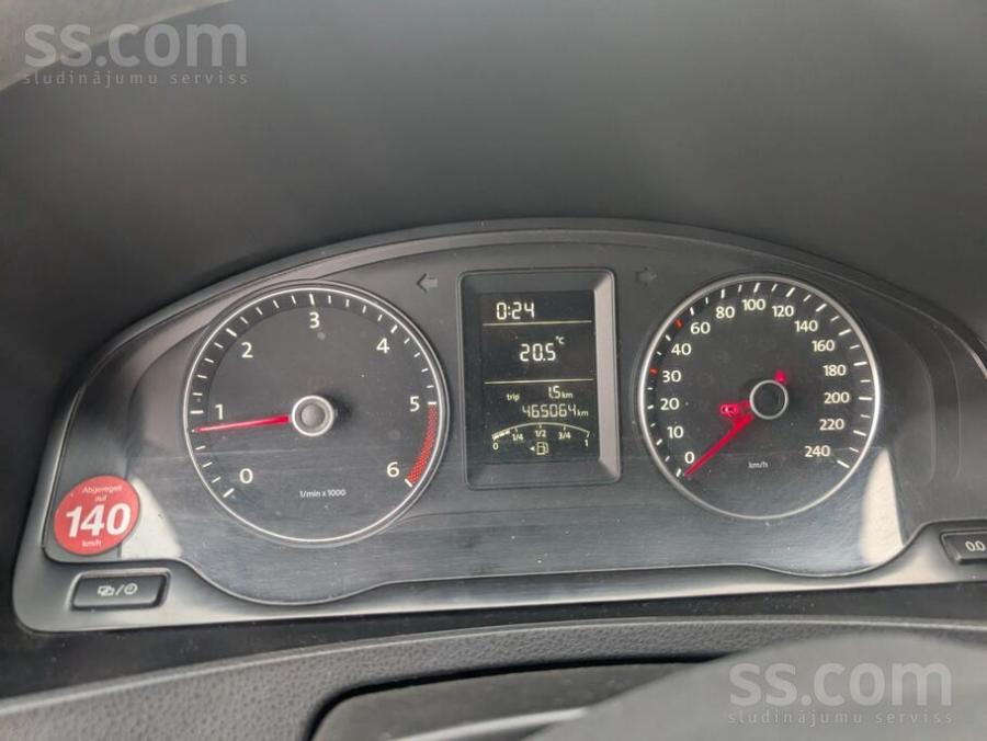 Sarkans Volkswagen Transporter 2013 Rīga, ar dzinēja tilpumu 2.00 L un nobraukumu 465 tūkst. km par 4000 €, foto 9 vietnē AUTOMOTO.COM.LV