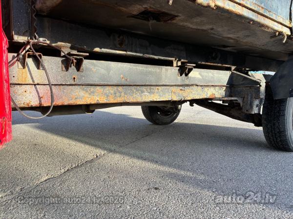 Sarkans Volkswagen Transporter 1997 Viljandi, ar dzinēja tilpumu 2.50 L un nobraukumu 494 tūkst. km par 1290 €, foto 6 vietnē AUTOMOTO.COM.LV