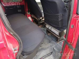 Sarkans Volkswagen Transporter 2003 Liepāja, ar dzinēja tilpumu 2.50 L un nobraukumu 290 tūkst. km par 3700 €, foto 7 vietnē AUTOMOTO.COM.LV