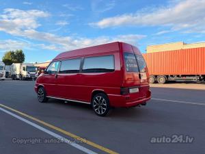 Sarkans Volkswagen Transporter 1997 Tallina, ar dzinēja tilpumu 2.50 L un nobraukumu 518 tūkst. km par 4500 €, foto 4 vietnē AUTOMOTO.COM.LV