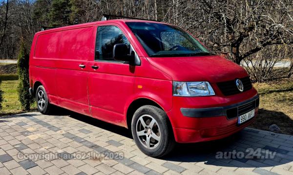 Sarkans Volkswagen Transporter 2005 Pērnava, ar dzinēja tilpumu 2.50 L un nobraukumu 320 tūkst. km par 5500 €, foto 3 vietnē AUTOMOTO.COM.LV