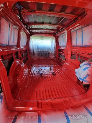 Red Volkswagen Transporter 2006 in Tallinn, with an engine capacity of 1.90 L and mileage of 470 thousand km for 3500 €, photo 18 on AUTOMOTO.COM.LV
