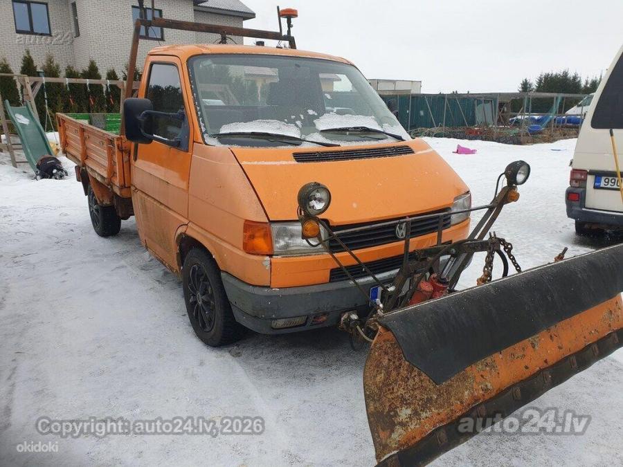 Volkswagen Transporter 1995 Tallina, ar dzinēja tilpumu 2.40 L un nobraukumu 270 tūkst. km par 4999 €, foto 1 vietnē AUTOMOTO.COM.LV
