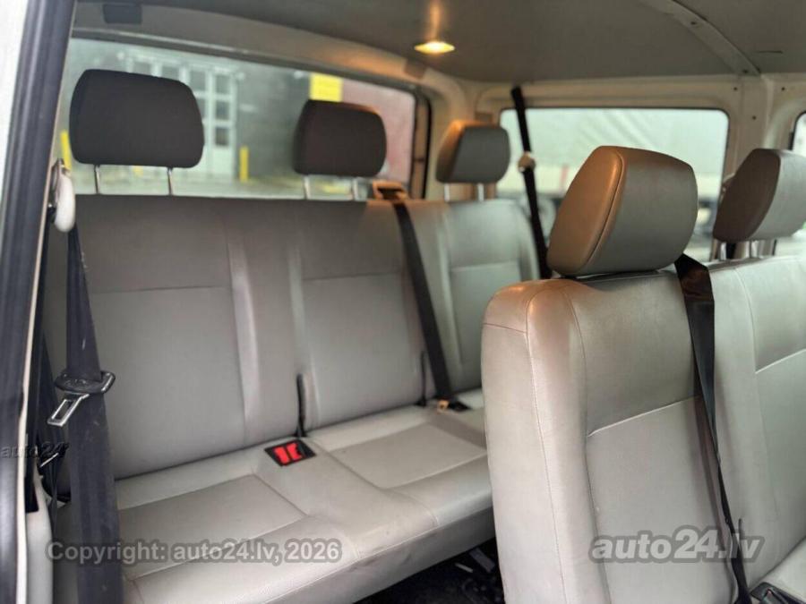 Volkswagen Transporter 2011 in Narva, with an engine capacity of 2.00 L and mileage of 340 thousand km for 5500 €, photo 9 on AUTOMOTO.COM.LV