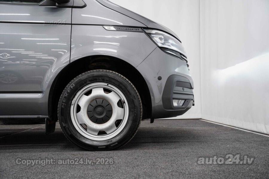 Volkswagen Transporter 2020 in Tallinn, with an engine capacity of 2.00 L and mileage of 168 thousand km for 23900 €, photo 14 on AUTOMOTO.COM.LV