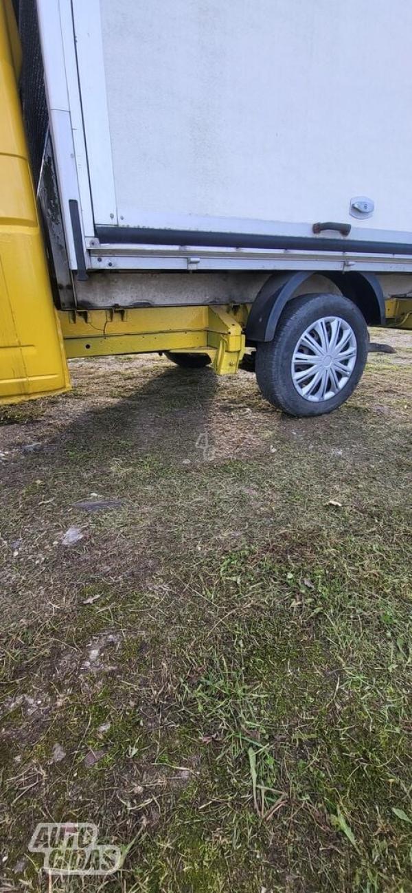 Volkswagen Transporter 2003 Klaipėda vietnē Volkswagen Transporter 2003 Klaipėda, ar dzinēja tilpumu 2.50 L un nobraukumu 371 tūkst. km par 2900 €, foto 4 vietnē AUTOMOTO.COM.LV