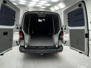 Volkswagen Transporter 2015 in Vilnius, with an engine capacity of 1.97 L and mileage of 209 thousand km for 13500 €, photo 3 on AUTOMOTO.COM.LV