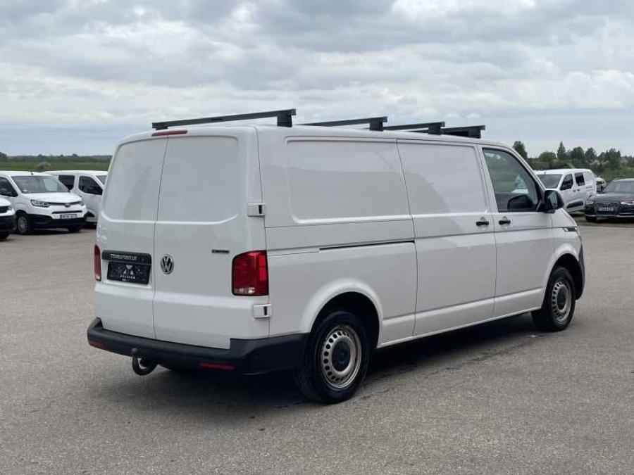 Volkswagen Transporter 2022 in Ukmerge, with an engine capacity of 1.97 L and mileage of 91 thousand km for 24900 €, photo 4 on AUTOMOTO.COM.LV