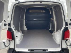 Volkswagen Transporter 2022 in Ukmerge, with an engine capacity of 1.97 L and mileage of 91 thousand km for 24900 €, photo 6 on AUTOMOTO.COM.LV