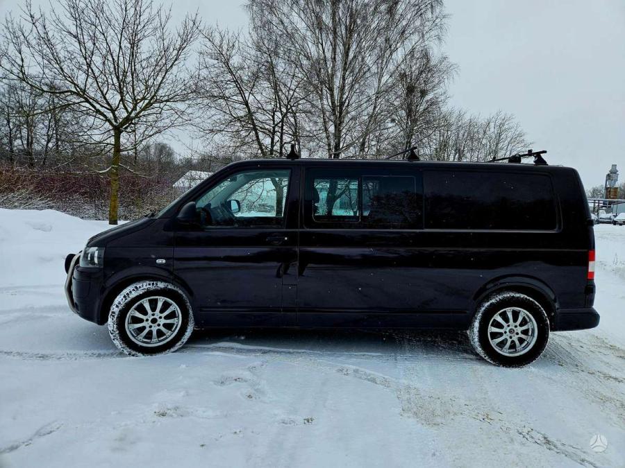 Violet Volkswagen Transporter 2011 in Kaisiadorys, with an engine capacity of 2.00 L and mileage of 2700 thousand km for 8300 €, photo 1 on AUTOMOTO.COM.LV