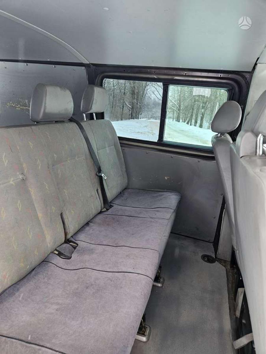 Violet Volkswagen Transporter 2011 in Kaisiadorys, with an engine capacity of 2.00 L and mileage of 2700 thousand km for 8300 €, photo 9 on AUTOMOTO.COM.LV