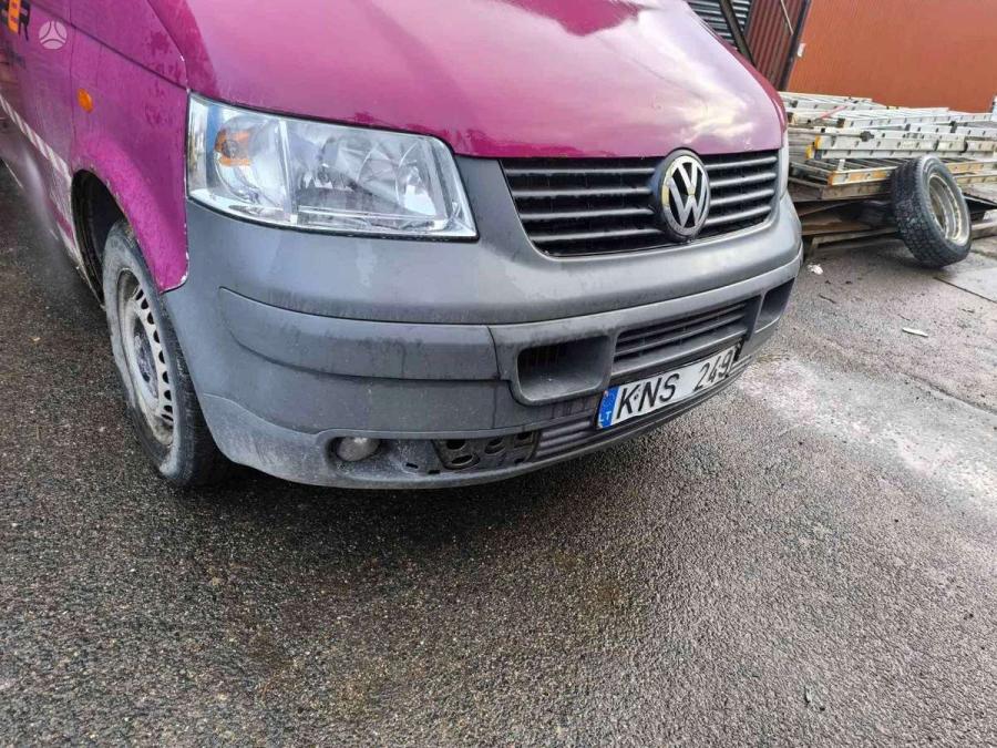 Violet Volkswagen Transporter 2006 in Kaunas, with an engine capacity of 2.46 L and mileage of 366 thousand km for 2500 €, photo 2 on AUTOMOTO.COM.LV