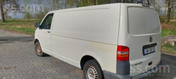 Volkswagen Transporter 2008 Valmiera vietnÄ Balts Volkswagen Transporter 2008 Valmiera, ar dzinÄja tilpumu 1.90 L un nobraukumu 549 tÅ«kst. km par 2200 ā¬, foto 5 vietnÄ AUTOMOTO.COM.LV