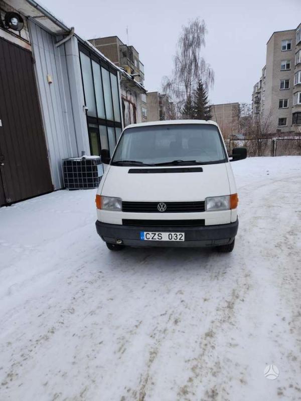 White Volkswagen Transporter 1995 in Alytus, with an engine capacity of 0.00 L and mileage of 337 thousand km for 3200 €, photo 2 on AUTOMOTO.COM.LV