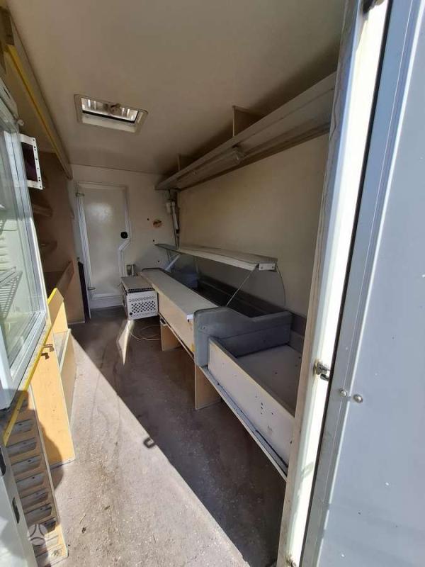 Balts Volkswagen Transporter 1996 Raseiniai, ar dzinēja tilpumu 1.90 L un nobraukumu 280 tūkst. km par 5200 €, foto 5 vietnē AUTOMOTO.COM.LV