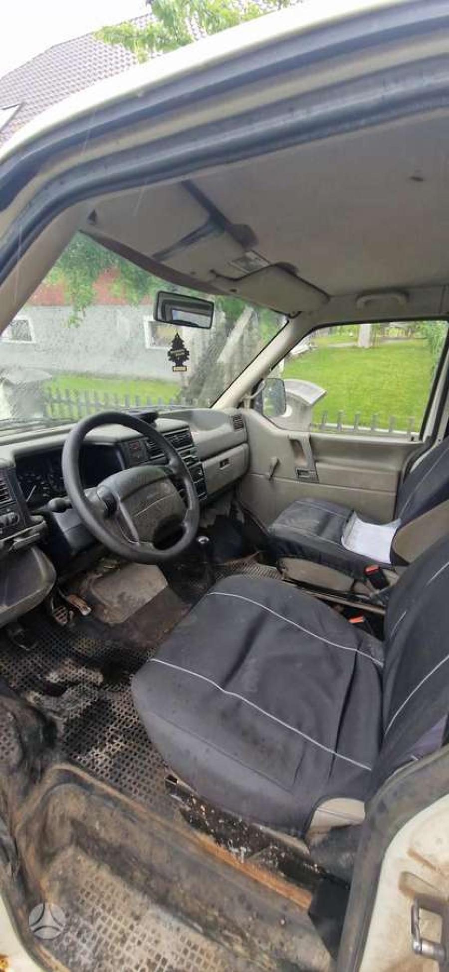 Balts Volkswagen Transporter 1997 Kauņa, ar dzinēja tilpumu 2.37 L un nobraukumu 470 tūkst. km par 650 €, foto 4 vietnē AUTOMOTO.COM.LV