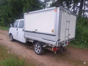 White Volkswagen Transporter 1998 in Mazeikiai, with an engine capacity of 2.50 L and mileage of 191 thousand km for 2200 €, photo 11 on AUTOMOTO.COM.LV