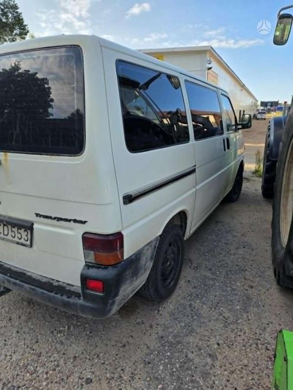Balts Volkswagen Transporter 1999 Utena, ar dzinēja tilpumu 2.46 L un nobraukumu 577 tūkst. km par 2000 €, foto 5 vietnē AUTOMOTO.COM.LV