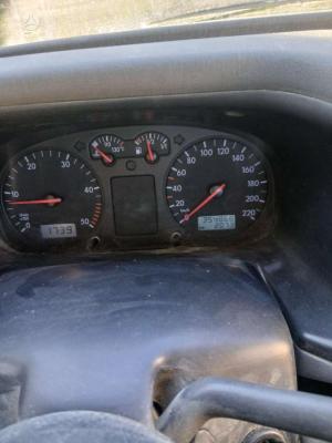White Volkswagen Transporter 2000 in Vilnius, with an engine capacity of 2.50 L and mileage of 354 thousand km for 2750 €, photo 3 on AUTOMOTO.COM.LV