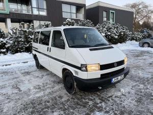 White Volkswagen Transporter 2001 in Kaunas, with an engine capacity of 2.46 L and mileage of 467 thousand km for 3200 €, photo  on AUTOMOTO.COM.LV