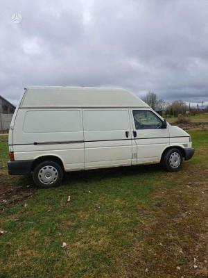 White Volkswagen Transporter 2001 in Kupiskis, with an engine capacity of 2.50 L and mileage of 431 thousand km for 3100 €, photo 3 on AUTOMOTO.COM.LV