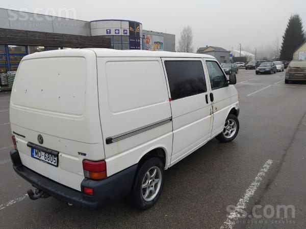 White Volkswagen Transporter 2002 in Kuldiga, with an engine capacity of 2.50 L and mileage of 364 thousand km for 3300 €, photo 4 on AUTOMOTO.COM.LV