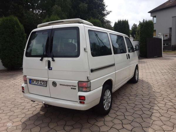 Balts Volkswagen Transporter 2002 Kazlų Rūda, ar dzinēja tilpumu 2.50 L un nobraukumu 334 tūkst. km par 6500 €, foto 10 vietnē AUTOMOTO.COM.LV