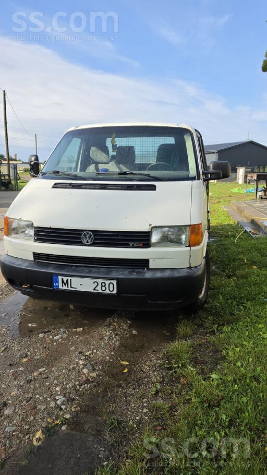 Balts Volkswagen Transporter 2002 Liepāja, ar dzinēja tilpumu 2.50 L un nobraukumu 370 tūkst. km par 3490 €, foto 10 vietnē AUTOMOTO.COM.LV