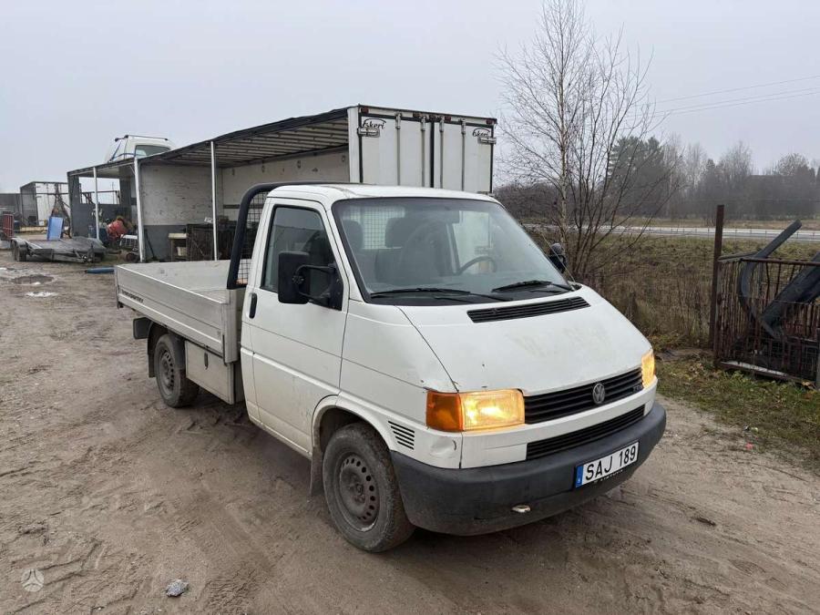 Balts Volkswagen Transporter 2003 Gargždai, ar dzinēja tilpumu 2.50 L un nobraukumu 212 tūkst. km par 2500 €, foto 1 vietnē AUTOMOTO.COM.LV