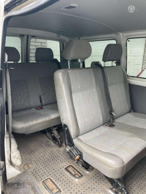 Balts Volkswagen Transporter 2004 Kauņa, ar dzinēja tilpumu 1.90 L un nobraukumu 200 tūkst. km par 3450 €, foto 8 vietnē AUTOMOTO.COM.LV