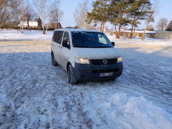White Volkswagen Transporter 2004 in Silute, with an engine capacity of 1.90 L and mileage of 500 thousand km for 3000 €, photo 1 on AUTOMOTO.COM.LV
