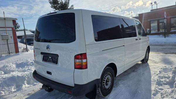 Balts Volkswagen Transporter 2004 Šauļi, ar dzinēja tilpumu 2.00 L un nobraukumu 200 tūkst. km par 6450 €, foto 5 vietnē AUTOMOTO.COM.LV