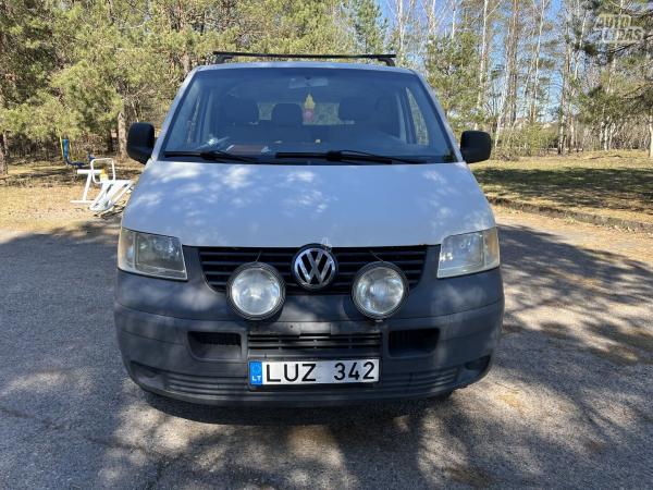 Balts Volkswagen Transporter 2004 Viļņa, ar dzinēja tilpumu 1.90 L un nobraukumu 448 tūkst. km par 3100 €, foto 1 vietnē AUTOMOTO.COM.LV
