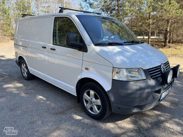 White Volkswagen Transporter 2004 in Vilnius, with an engine capacity of 1.90 L and mileage of 450 thousand km for 3100 €, photo 1 on AUTOMOTO.COM.LV