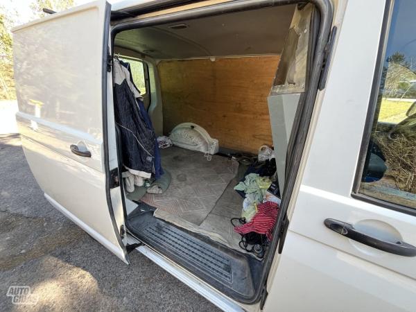 White Volkswagen Transporter 2004 in Vilnius, with an engine capacity of 1.90 L and mileage of 450 thousand km for 3100 €, photo 7 on AUTOMOTO.COM.LV