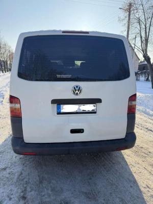 White Volkswagen Transporter 2005 in Kedainiai, with an engine capacity of 1.90 L and mileage of 335 thousand km for 4750 €, photo 4 on AUTOMOTO.COM.LV