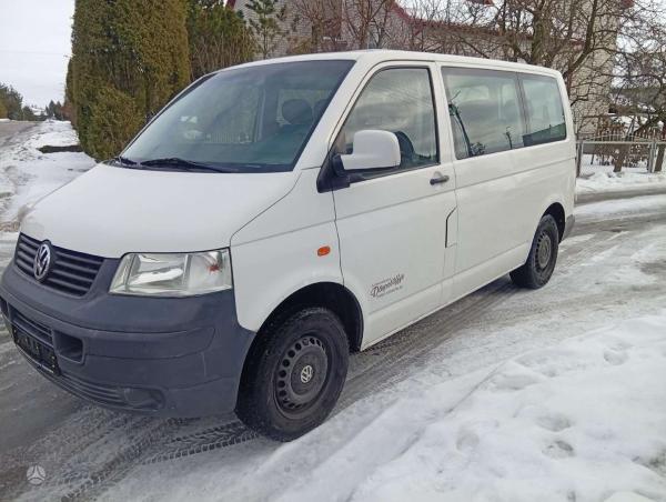 White Volkswagen Transporter 2005 in Marijampole, with an engine capacity of 1.90 L and mileage of 320 thousand km for 4999 €, photo 2 on AUTOMOTO.COM.LV