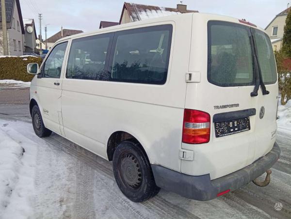 White Volkswagen Transporter 2005 in Marijampole, with an engine capacity of 1.90 L and mileage of 320 thousand km for 4999 €, photo 5 on AUTOMOTO.COM.LV