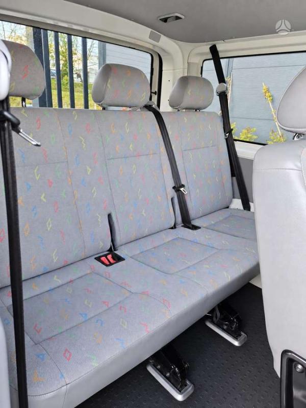 White Volkswagen Transporter 2005 in Vilnius, with an engine capacity of 1.90 L and mileage of 268 thousand km for 6650 €, photo 11 on AUTOMOTO.COM.LV