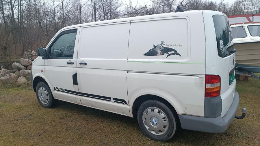 Balts Volkswagen Transporter 2006 Viļņa, ar dzinēja tilpumu 2.50 L un nobraukumu 283 tūkst. km par 3400 €, foto 3 vietnē AUTOMOTO.COM.LV