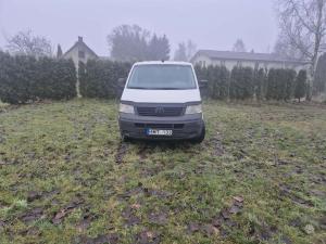 White Volkswagen Transporter 2006 in Vilnius, with an engine capacity of 1.90 L and mileage of 321 thousand km for 3350 €, photo 2 on AUTOMOTO.COM.LV