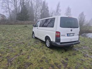 White Volkswagen Transporter 2006 in Vilnius, with an engine capacity of 1.90 L and mileage of 321 thousand km for 3350 €, photo 7 on AUTOMOTO.COM.LV