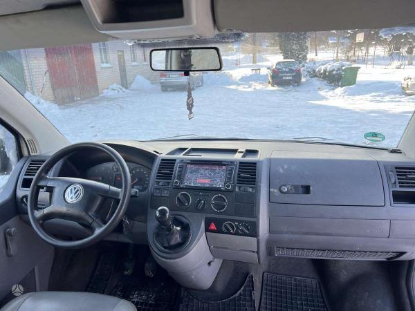 Balts Volkswagen Transporter 2006 Viļņa, ar dzinēja tilpumu 1.90 L un nobraukumu 328 tūkst. km par 3350 €, foto 6 vietnē AUTOMOTO.COM.LV