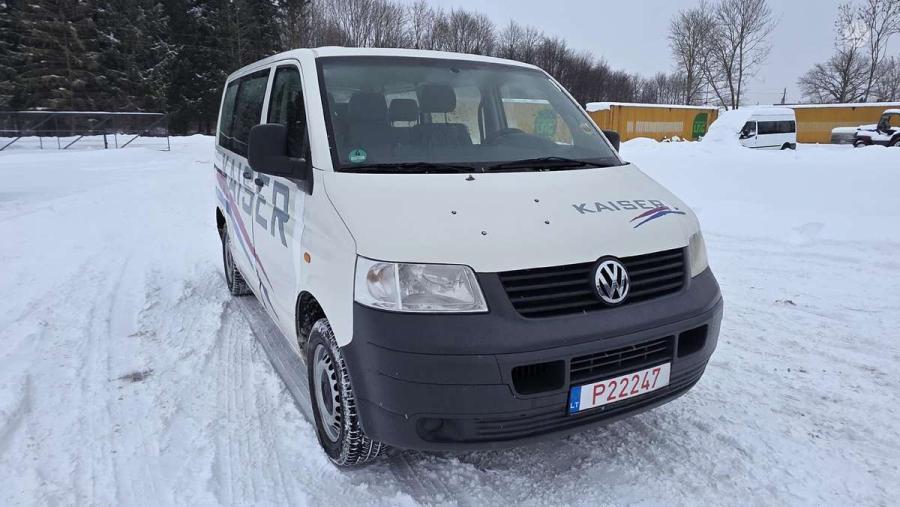 White Volkswagen Transporter 2006 in Klaipeda, with an engine capacity of 1.90 L and mileage of 330 thousand km for 4890 €, photo 10 on AUTOMOTO.COM.LV