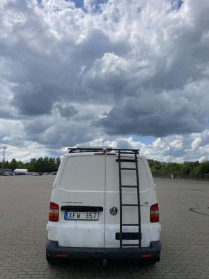 White Volkswagen Transporter 2006 in Marijampole, with an engine capacity of 2.50 L and mileage of 313 thousand km for 4200 €, photo 7 on AUTOMOTO.COM.LV