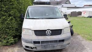 White Volkswagen Transporter 2006 in Siauliai, with an engine capacity of 2.46 L and mileage of 220 thousand km for 1900 €, photo  on AUTOMOTO.COM.LV