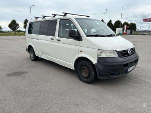White Volkswagen Transporter 2006 in Panevezys, with an engine capacity of 2.46 L and mileage of 250 thousand km for 4400 €, photo 3 on AUTOMOTO.COM.LV