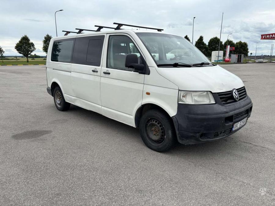 White Volkswagen Transporter 2006 in Panevezys, with an engine capacity of 2.46 L and mileage of 250 thousand km for 4400 €, photo 3 on AUTOMOTO.COM.LV