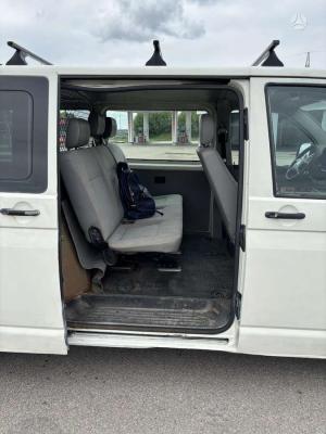 White Volkswagen Transporter 2006 in Panevezys, with an engine capacity of 2.46 L and mileage of 250 thousand km for 4400 €, photo 8 on AUTOMOTO.COM.LV
