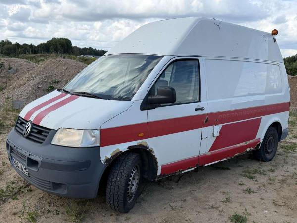 White Volkswagen Transporter 2006 in Vilnius, with an engine capacity of 2.46 L and mileage of 511 thousand km for 2450 €, photo 2 on AUTOMOTO.COM.LV